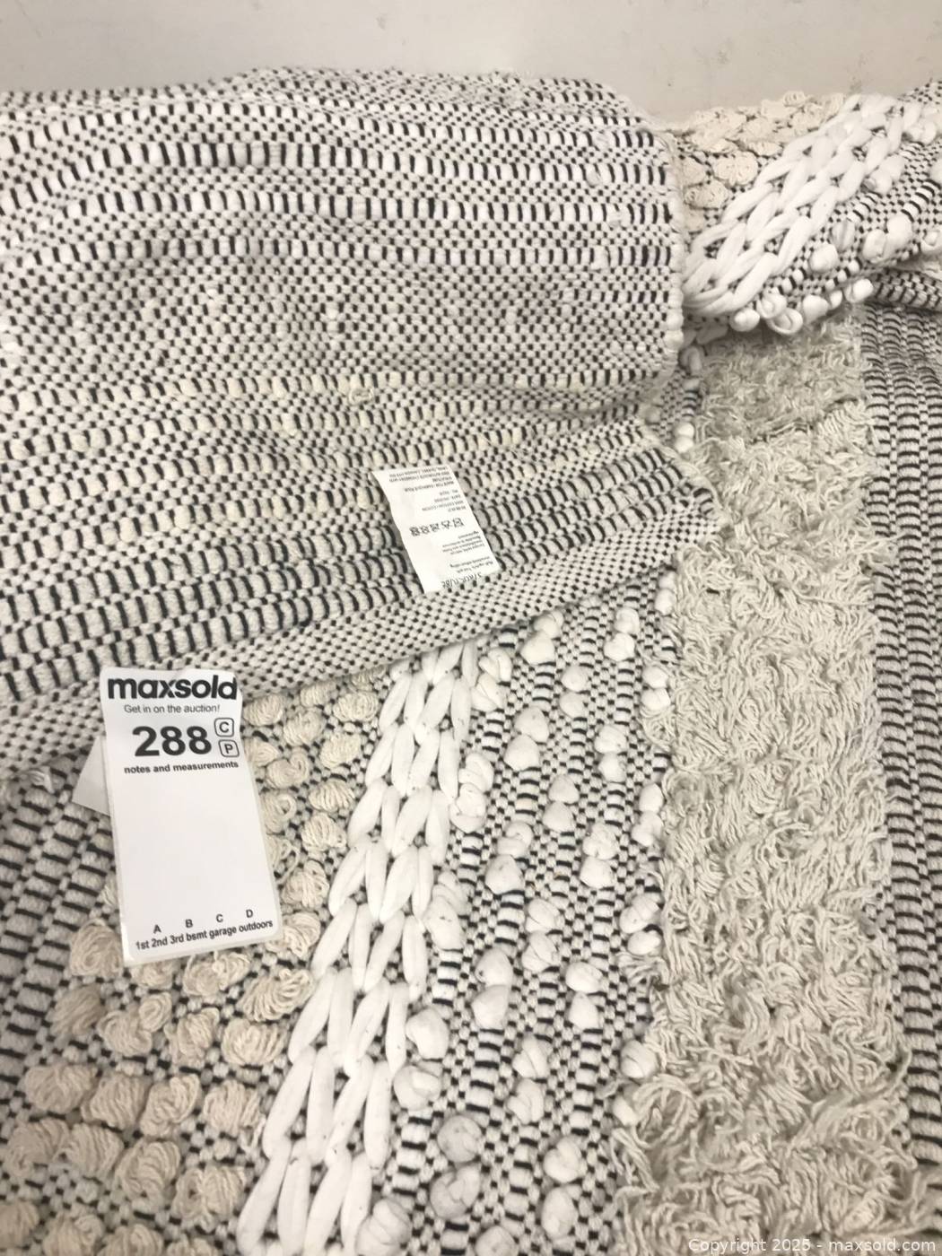 Boho cream grey white cotton carpet 5' x 9' | Maxsold