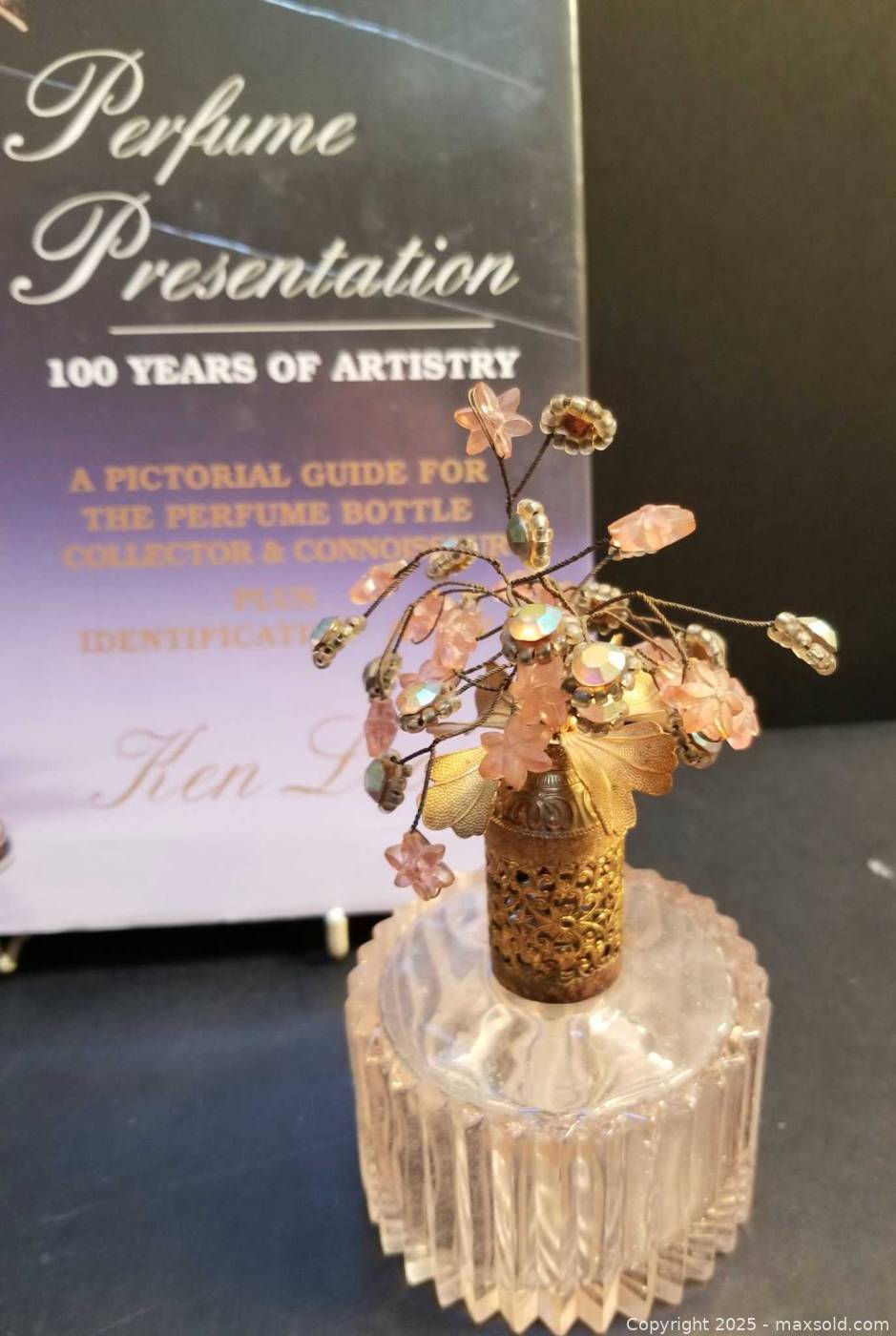 Perfume Presentation reference books and vintage pink ribbed perfume ...