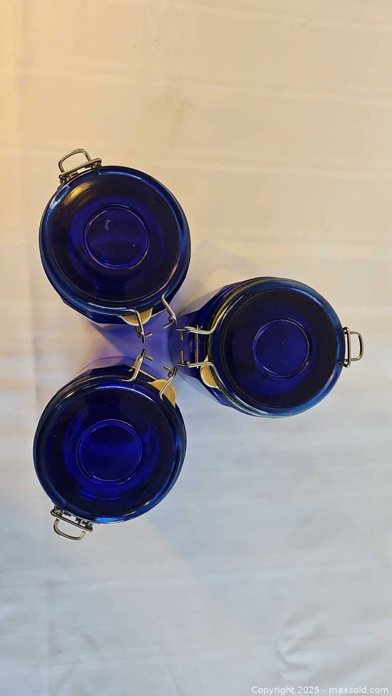 Cobalt blue glass storage canisters set | Maxsold