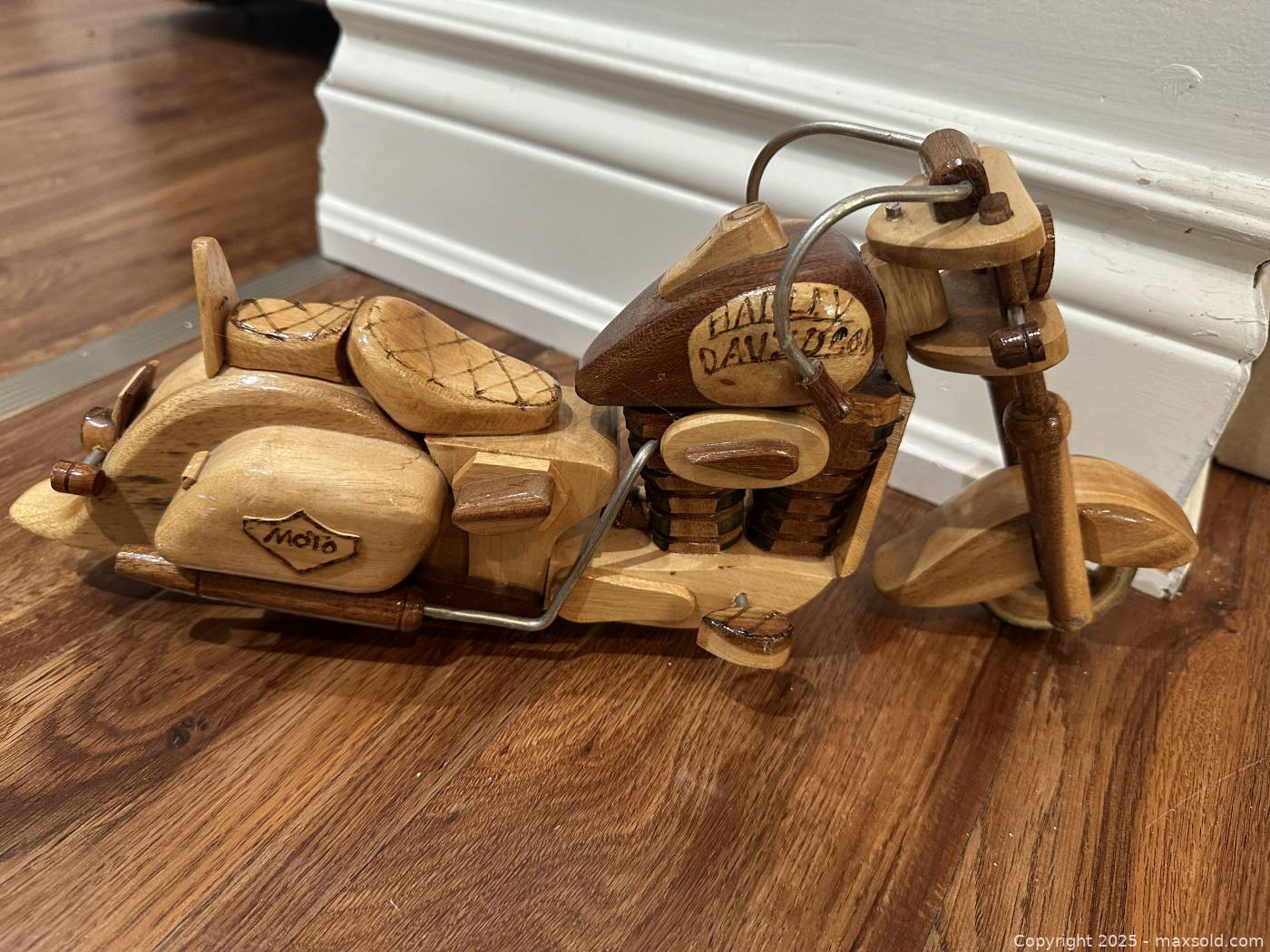 Wood Carved Harley-Davidson Motorcycle Model | Maxsold