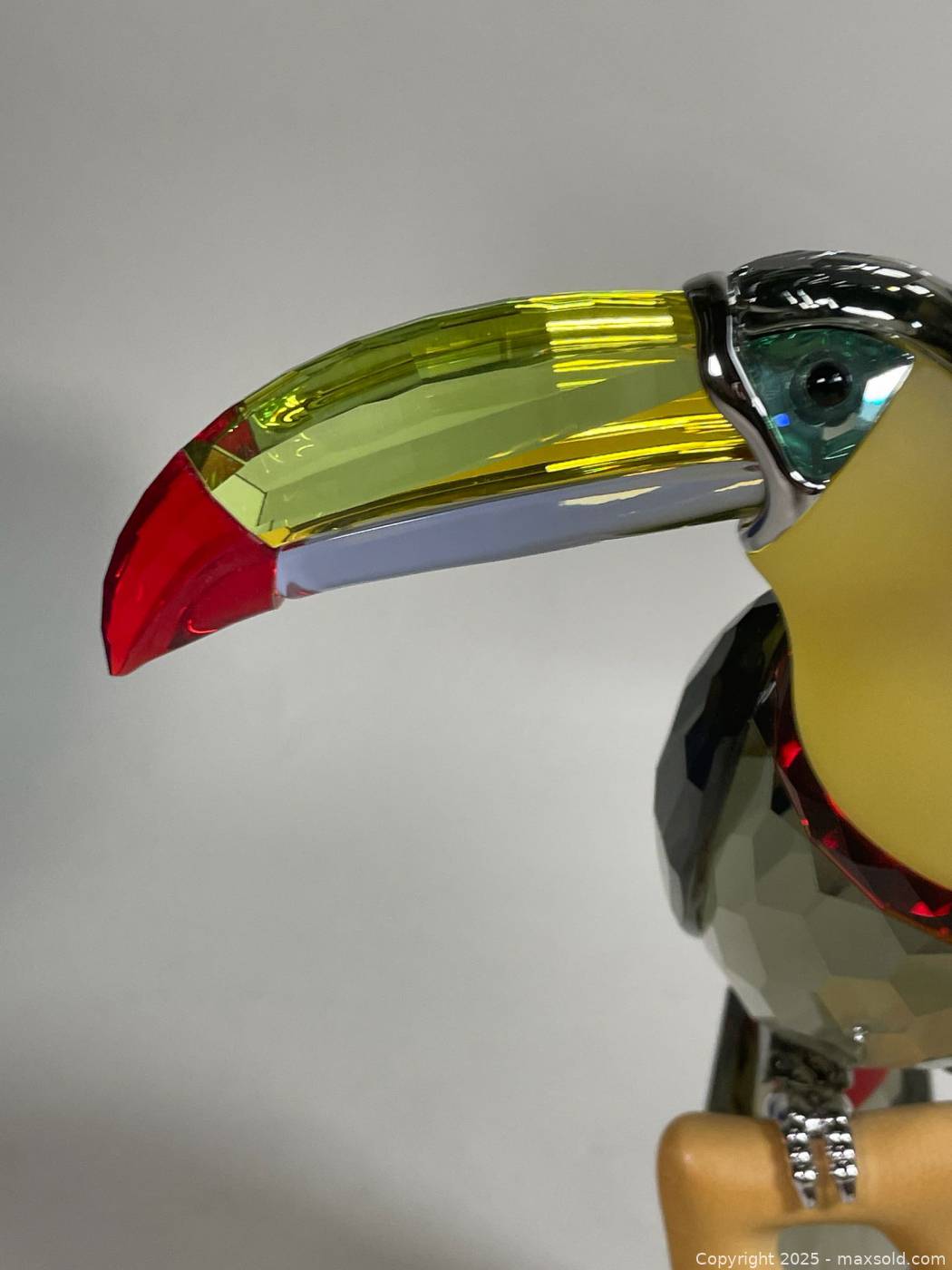 Swarovski Crystal Toucan Figurine | Maxsold