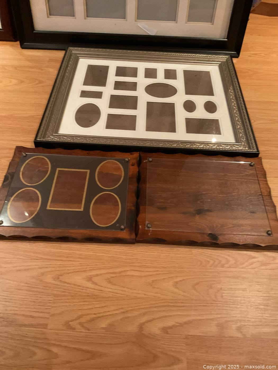 Lot of 4 large multi-opening photo collage frames | Maxsold
