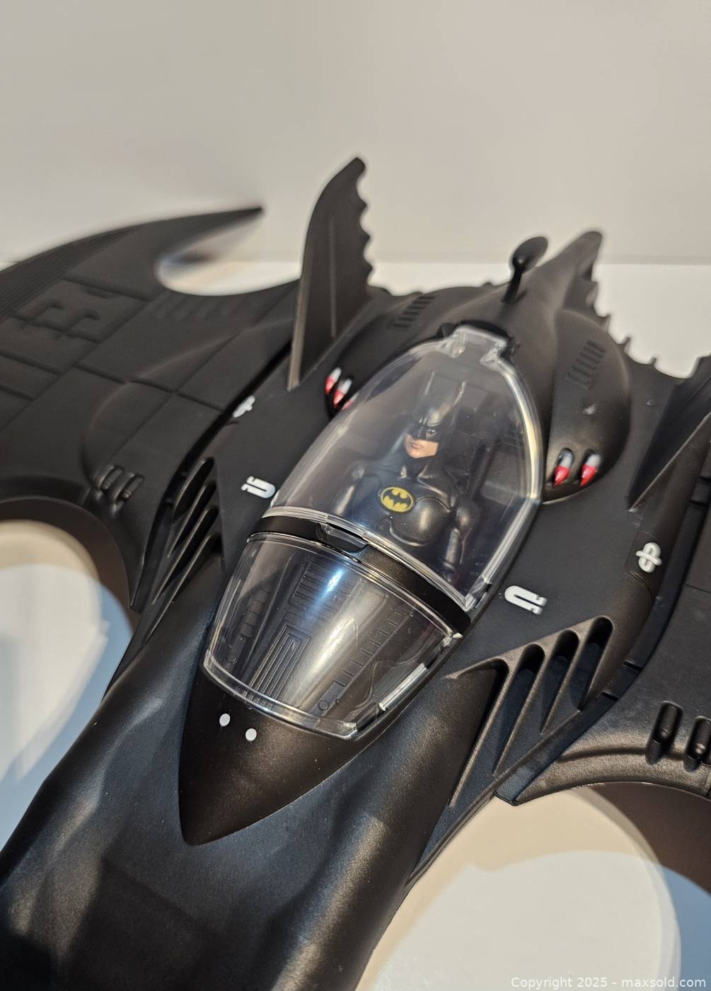 McFarlane DC Multiverse Batwing with Batman | Maxsold