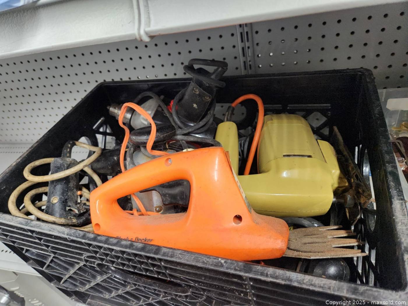 Crate of corded power tools | Maxsold