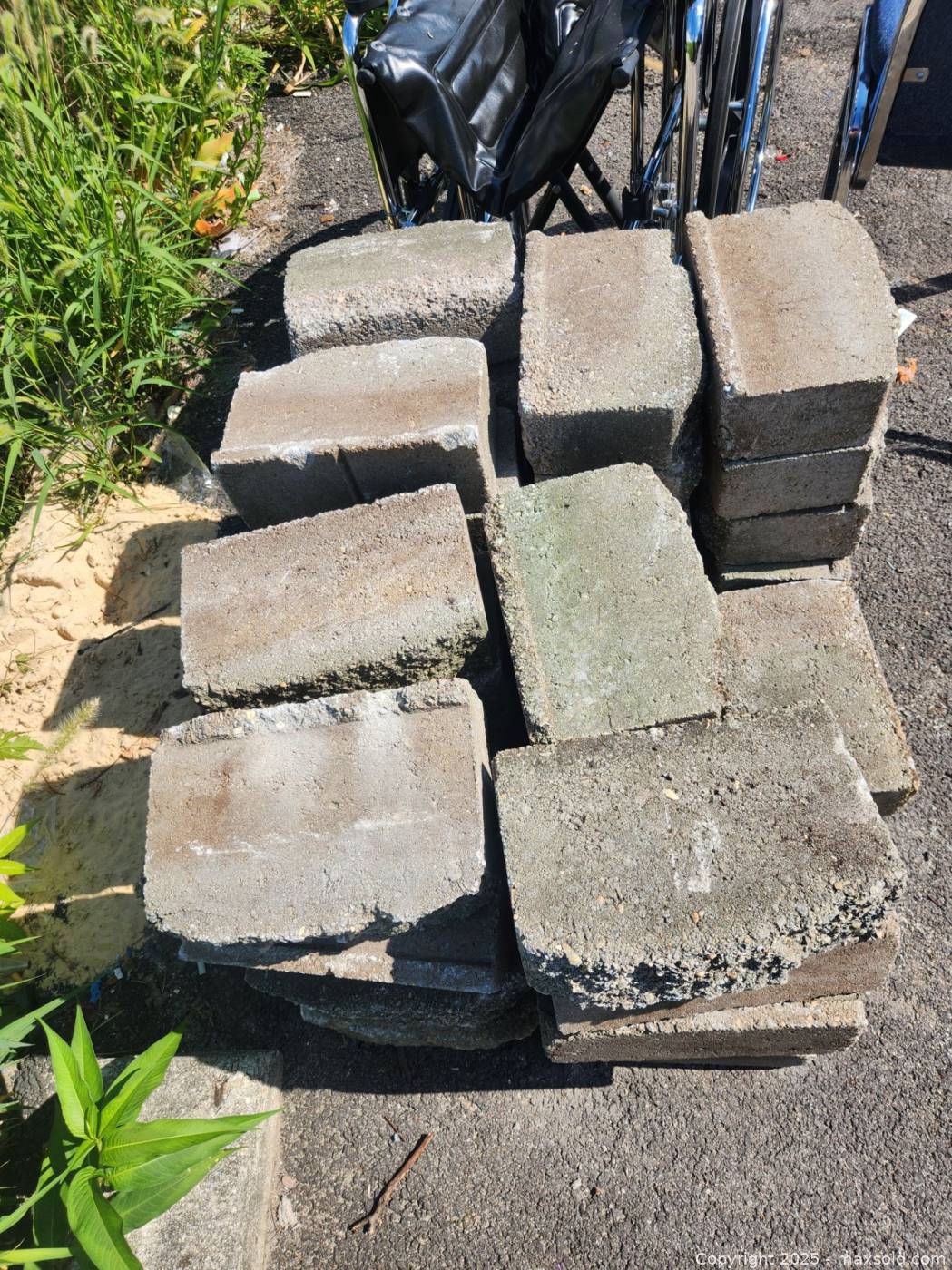 42 Rectangular Concrete Pavers | Maxsold
