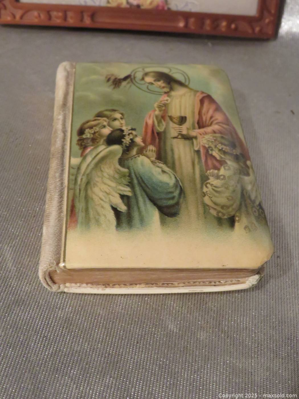 1907 Little Key of Heaven Prayerbook & House Blessing Plaque | Maxsold