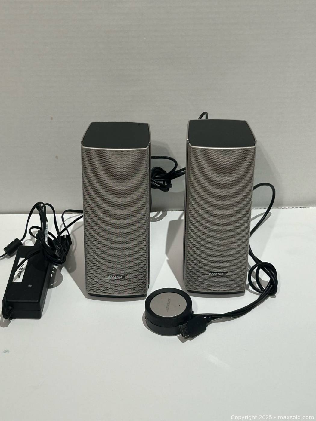 Bose Companion 20 multimedia speakers | Maxsold