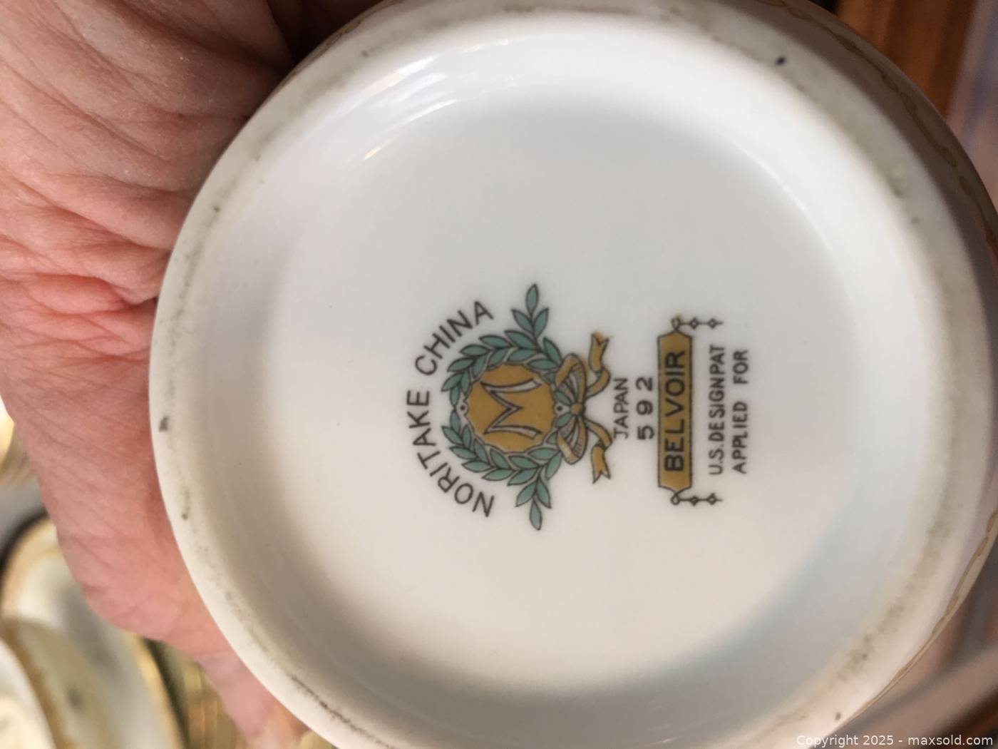 Noritake Belvoir 592 50-Piece China Set | Maxsold