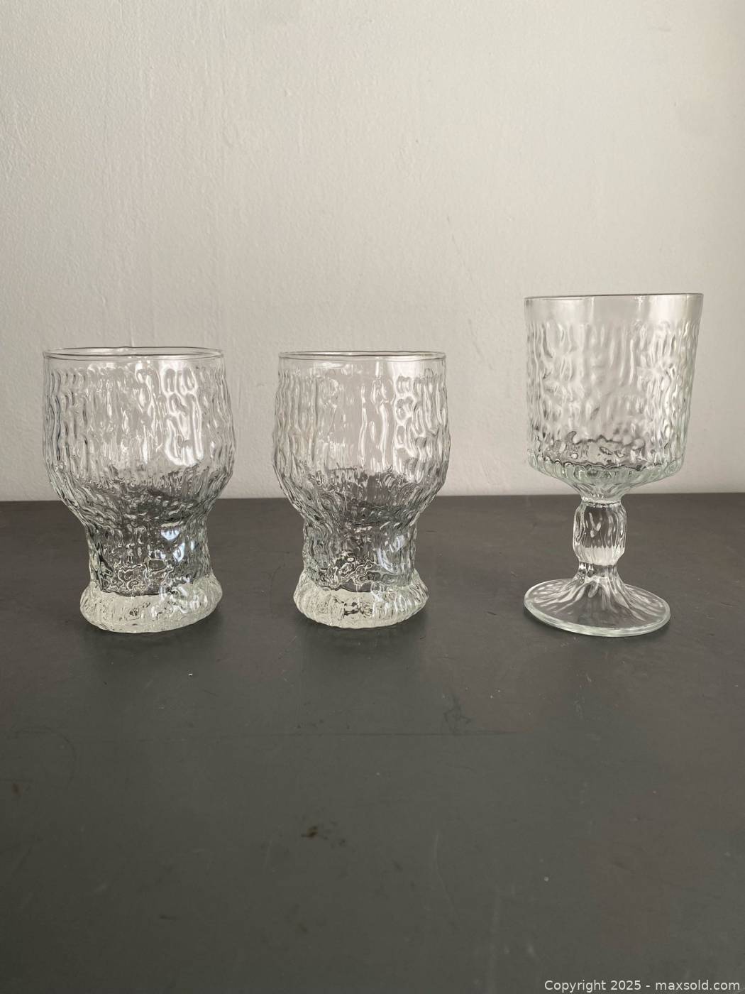 Iittala Ultima Thule glassware | Maxsold