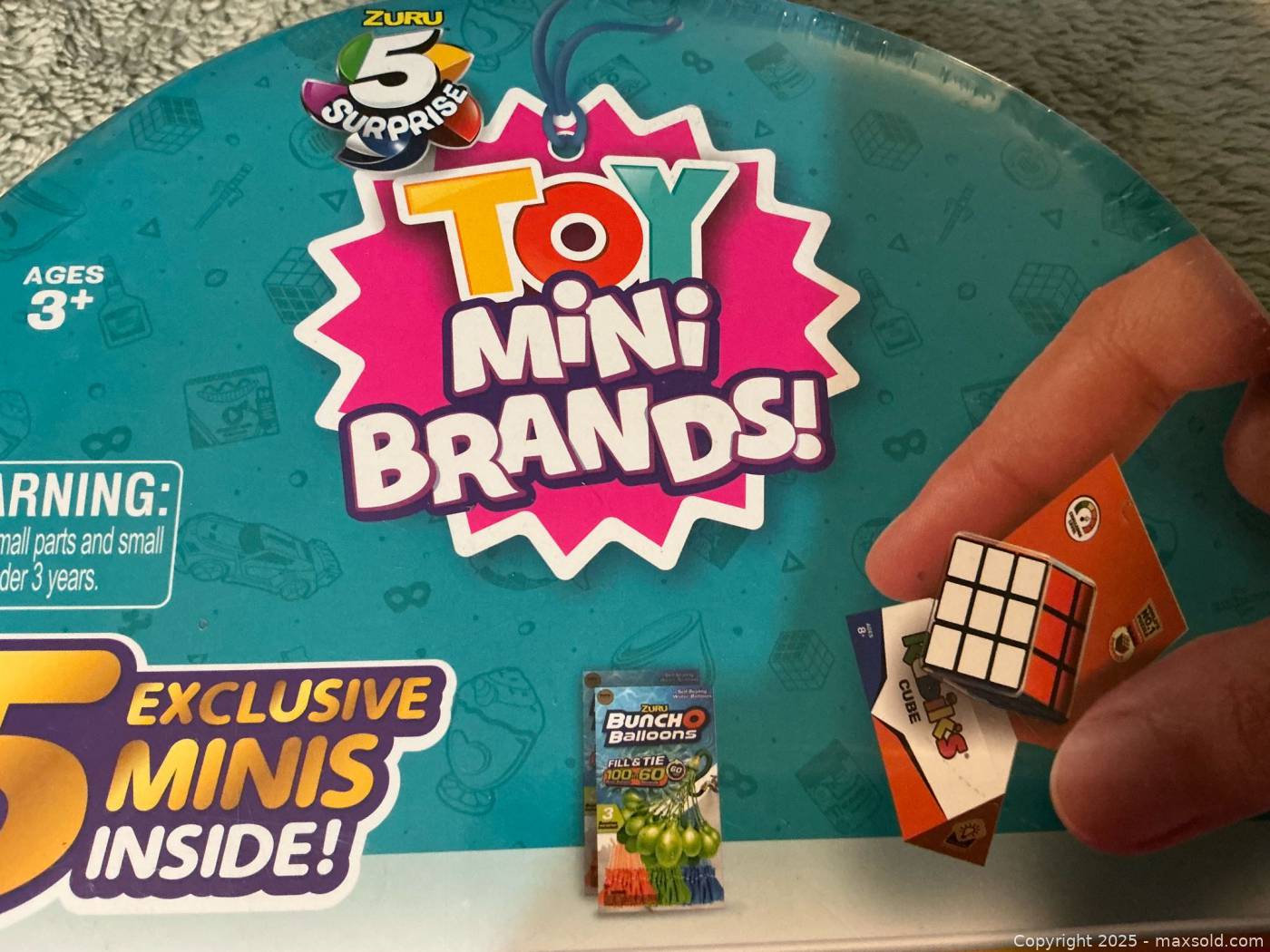 Zuru 5 Surprise Toy Mini Brands Collector’s Case, 5 Exclusive Minis ...