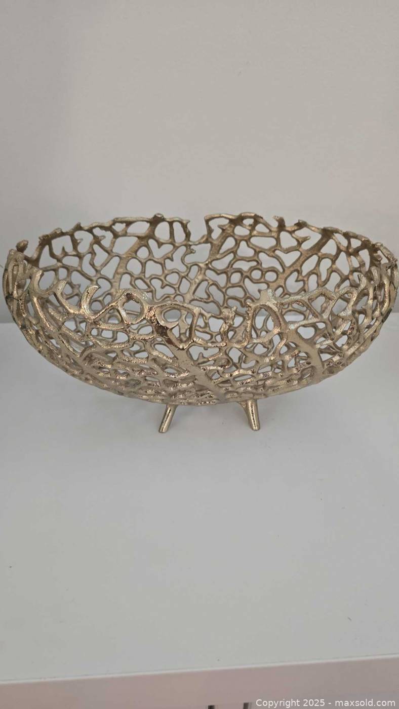 Gold-framed mirror, bowl and 2 faux plants | Maxsold