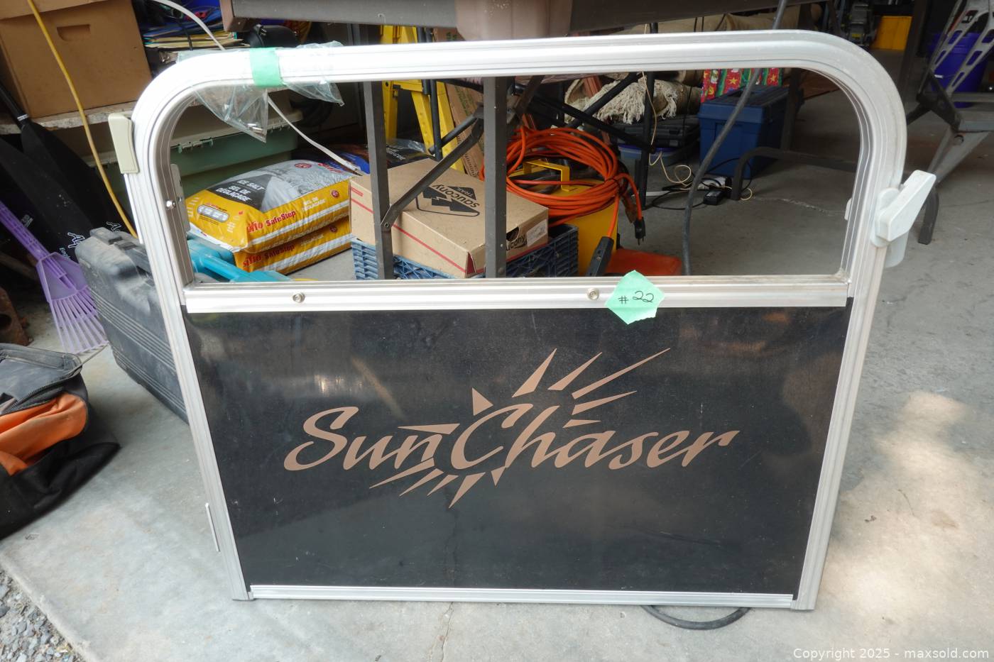 SunChaser pontoon boat gate 30" x 27" | Maxsold