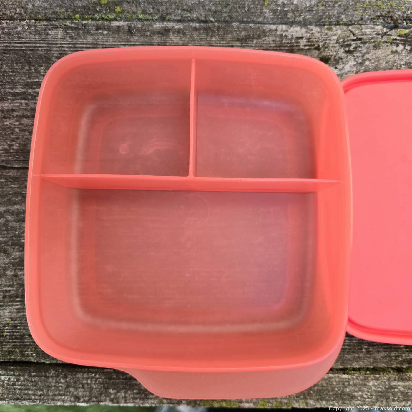 4 Tupperware Eco+ Lunch-It divided containers | Maxsold