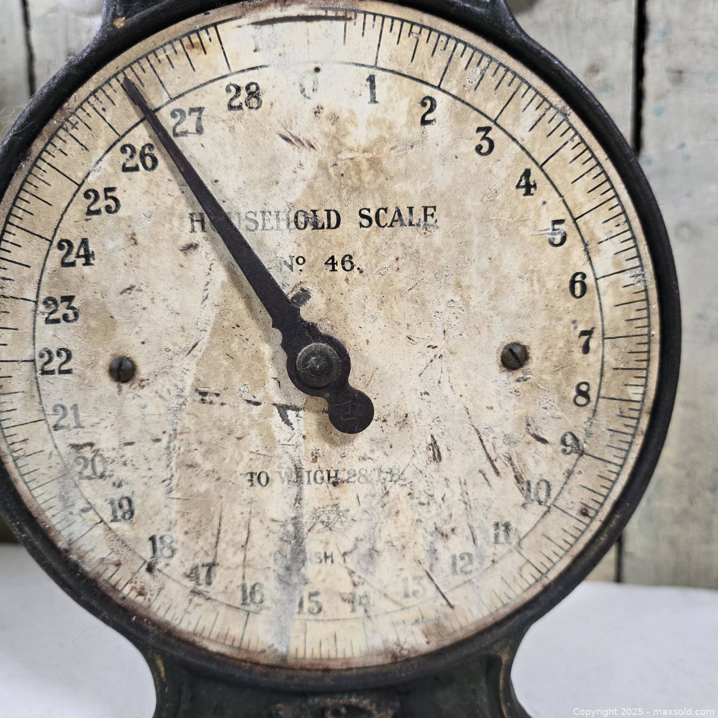 Antique household scale, tins & rulers | Maxsold