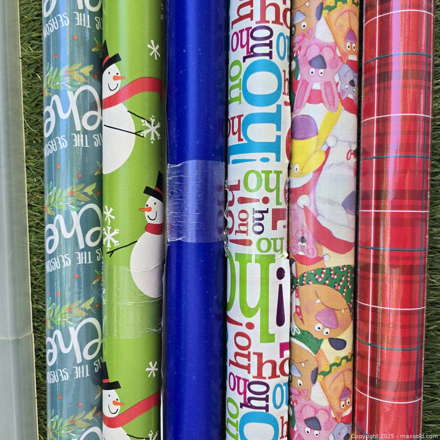 Under-Bed Rolling Tote With Wrapping Paper | Maxsold