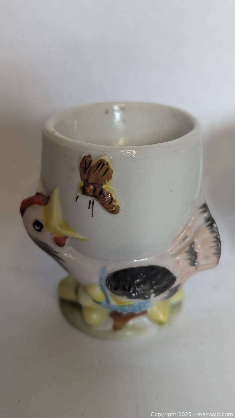 Set of 3 ceramic rooster egg cups | Maxsold