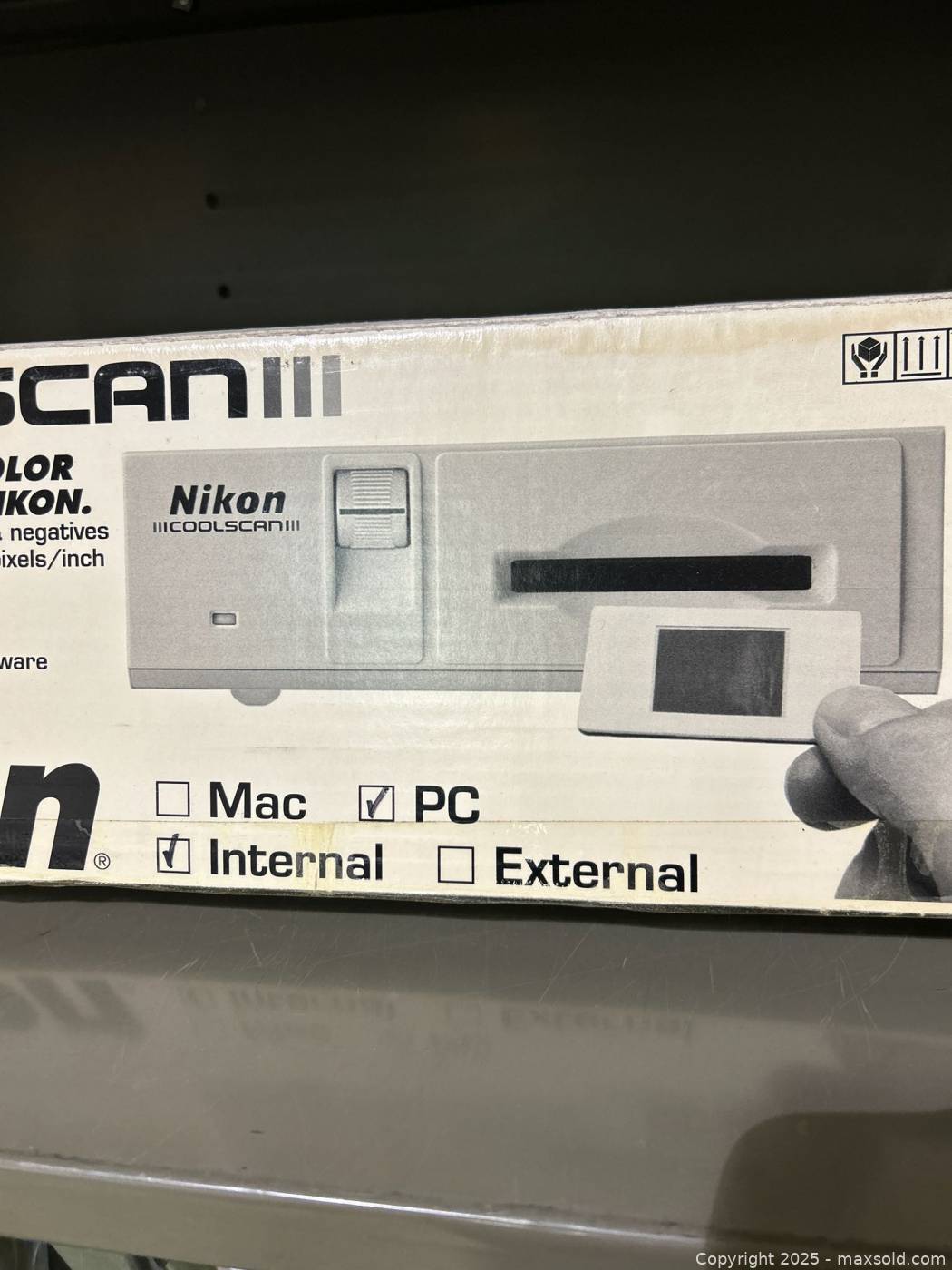 Nikon LS-10 Coolscan 35mm Film Scanner | Maxsold