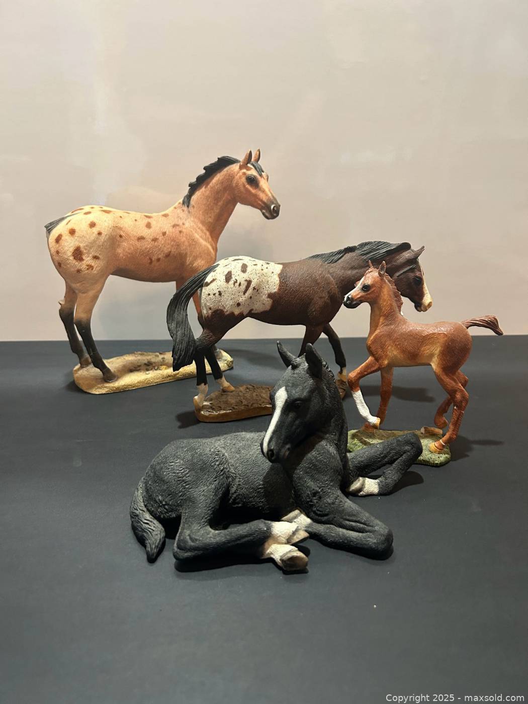 Country Artists horse figurines | Maxsold