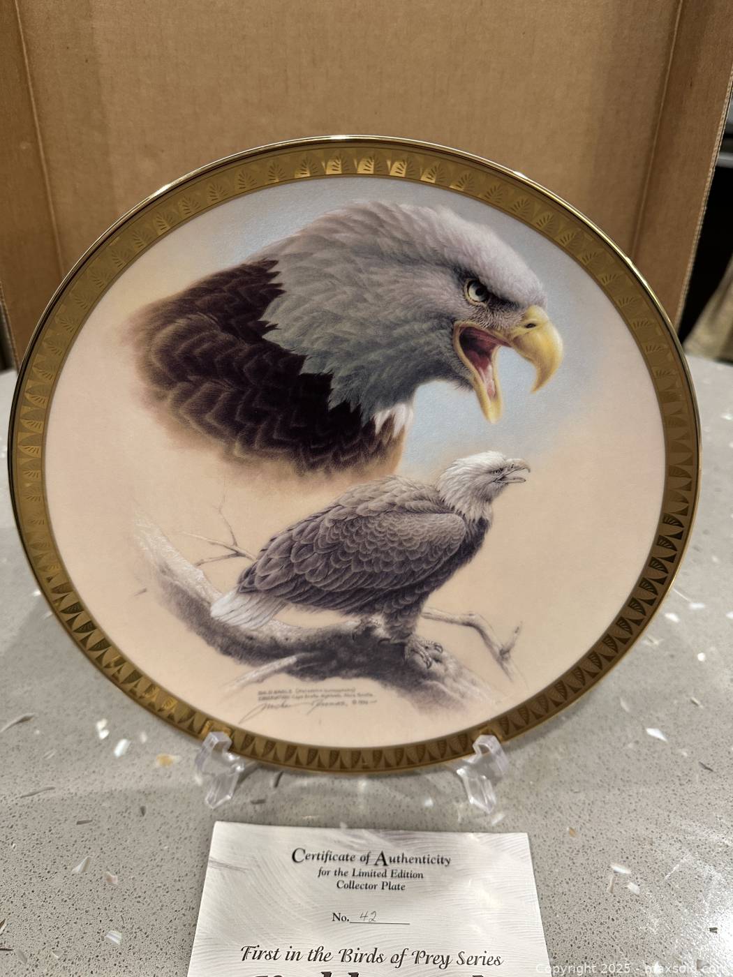 Bald Eagle collector plate, artist Michael Dumas | Maxsold