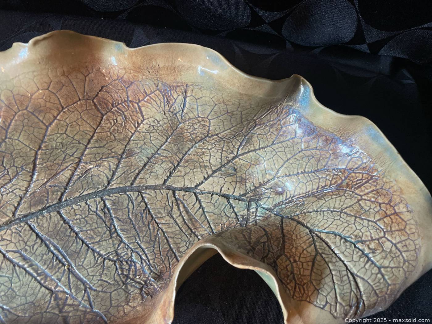 Martha Jack studio pottery leaf bowl | Maxsold