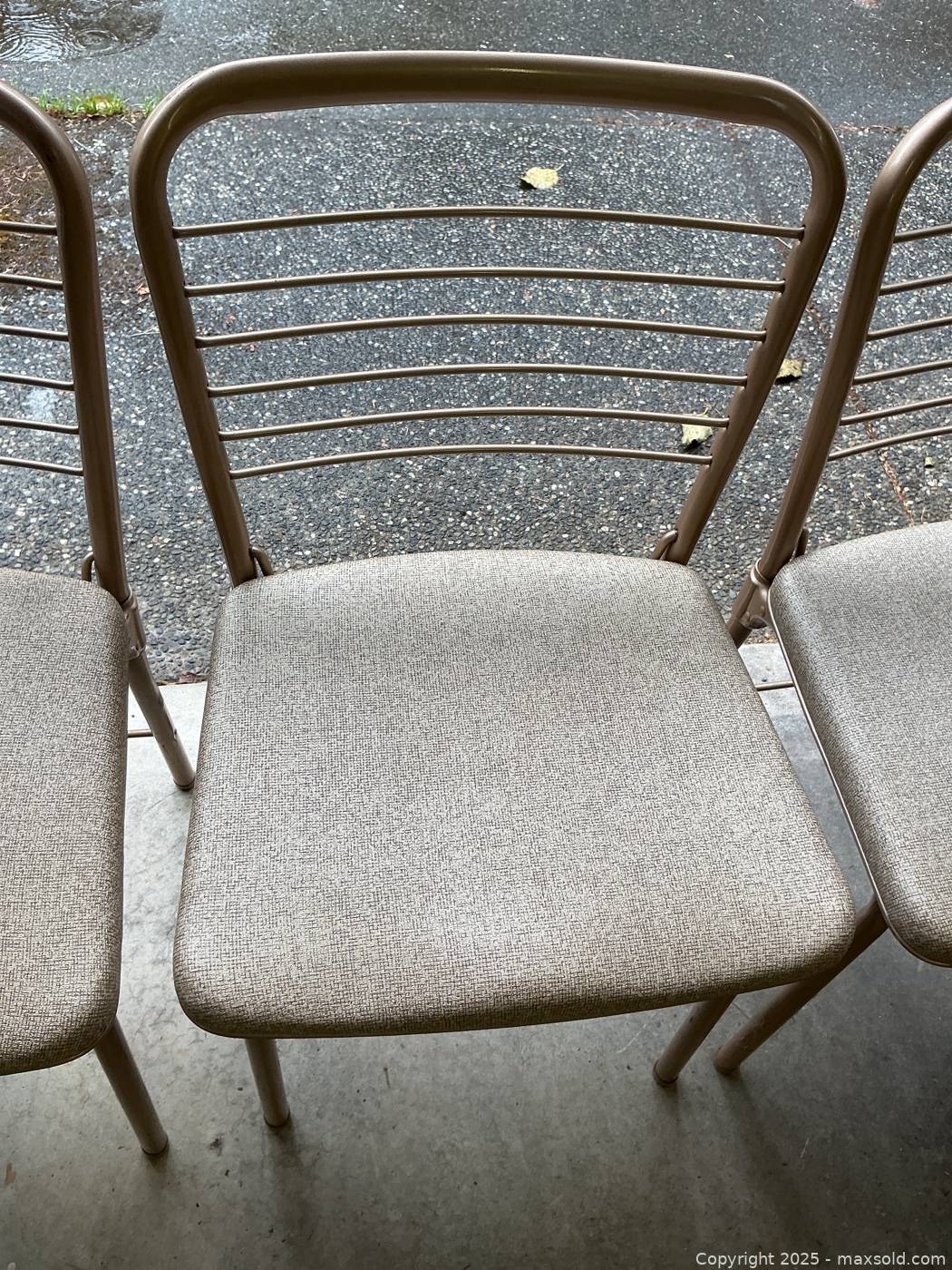 4 Cosco Hamilton metal folding chairs | Maxsold