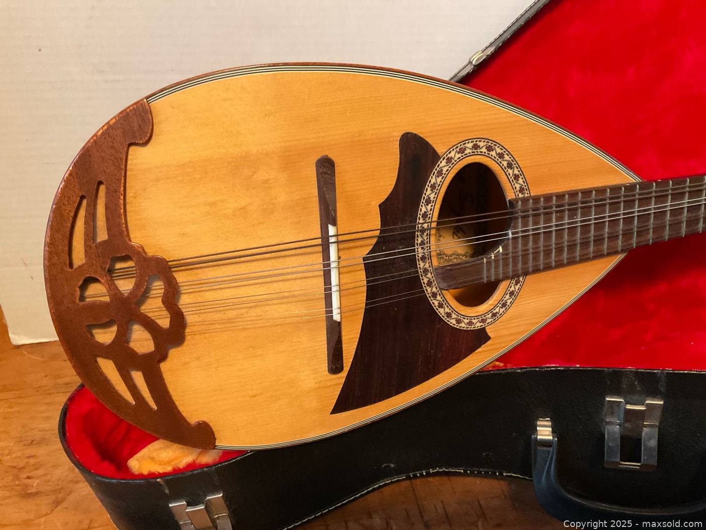 Kiso Suzuki MR-150 mandolin with case, soprano ukulele, Koch chromatic ...