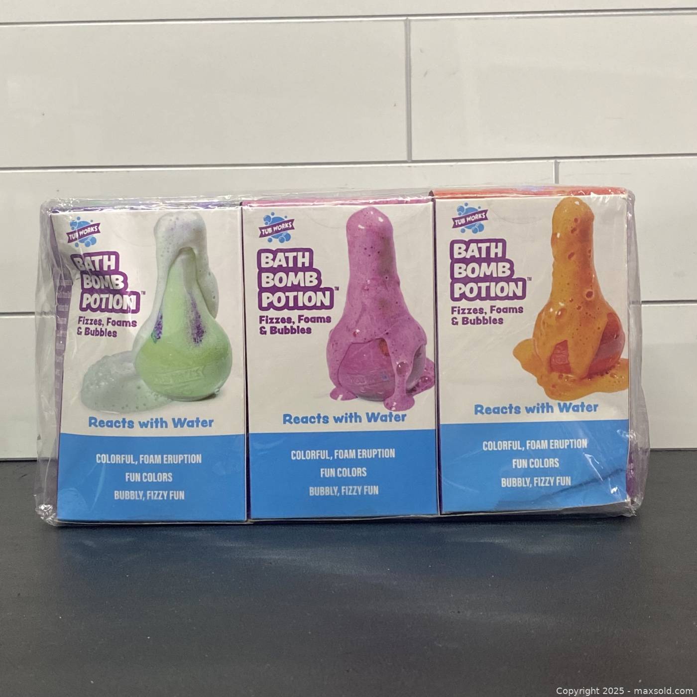 Tub Works Bath Bomb Potion 6-pack | Maxsold