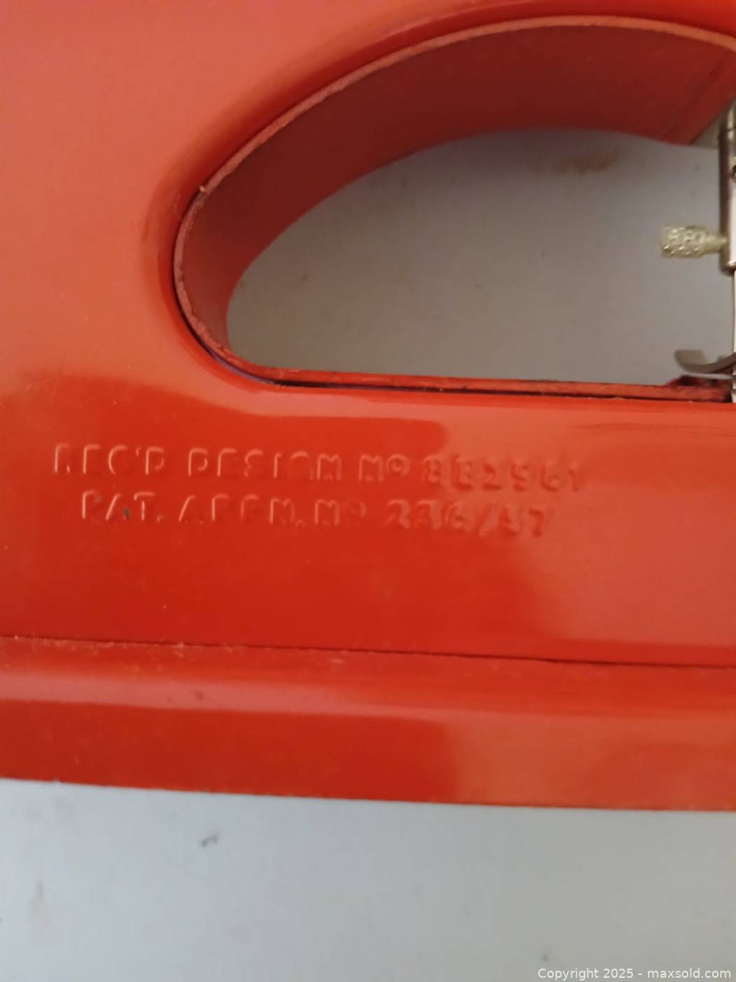 Vulcan Minor manual toy sewing machine with box | Maxsold