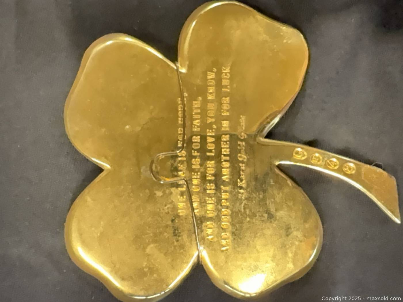 Gerity 24K Gold-Plated Four-Leaf Clover Paperweight | Maxsold
