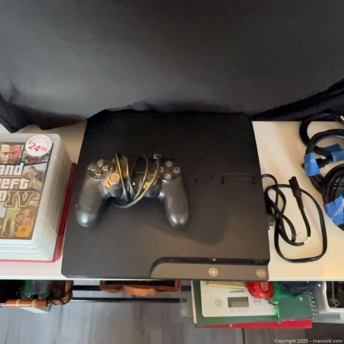 Sony PlayStation 3 console, 1 controller, 7 PS3 games, 3 HDMI cables ...