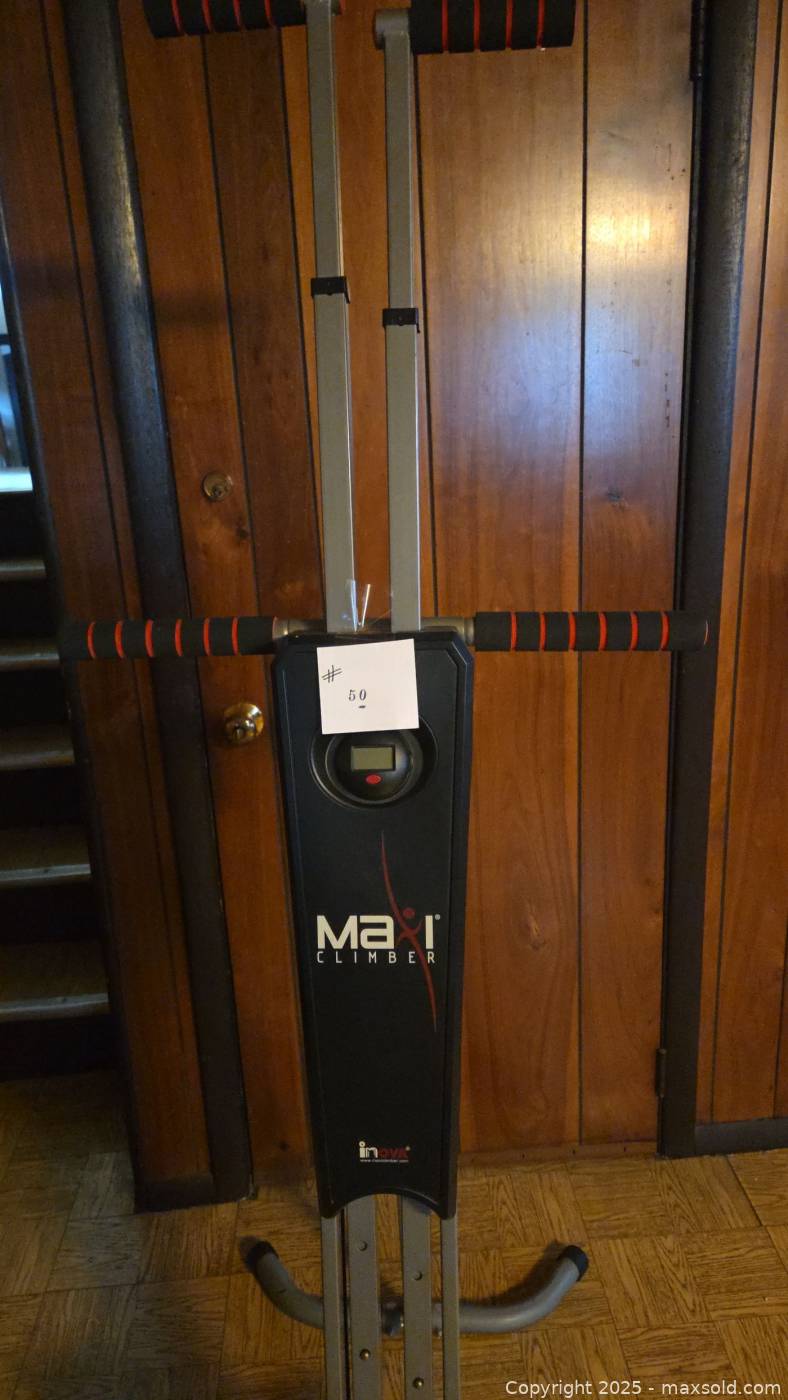 Maxi Climber Vertical Climbing Exercise Machine | Maxsold