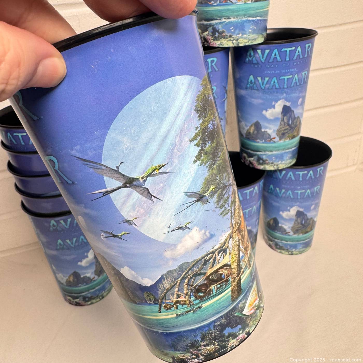 12 Avatar Cineplex Collectible Cups | Maxsold