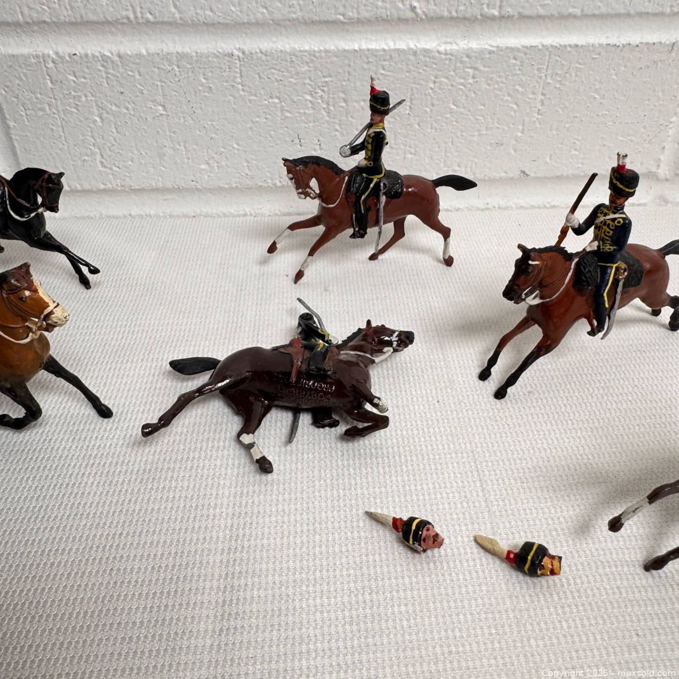Vintage Britains miniature metal cavalry figures | Maxsold