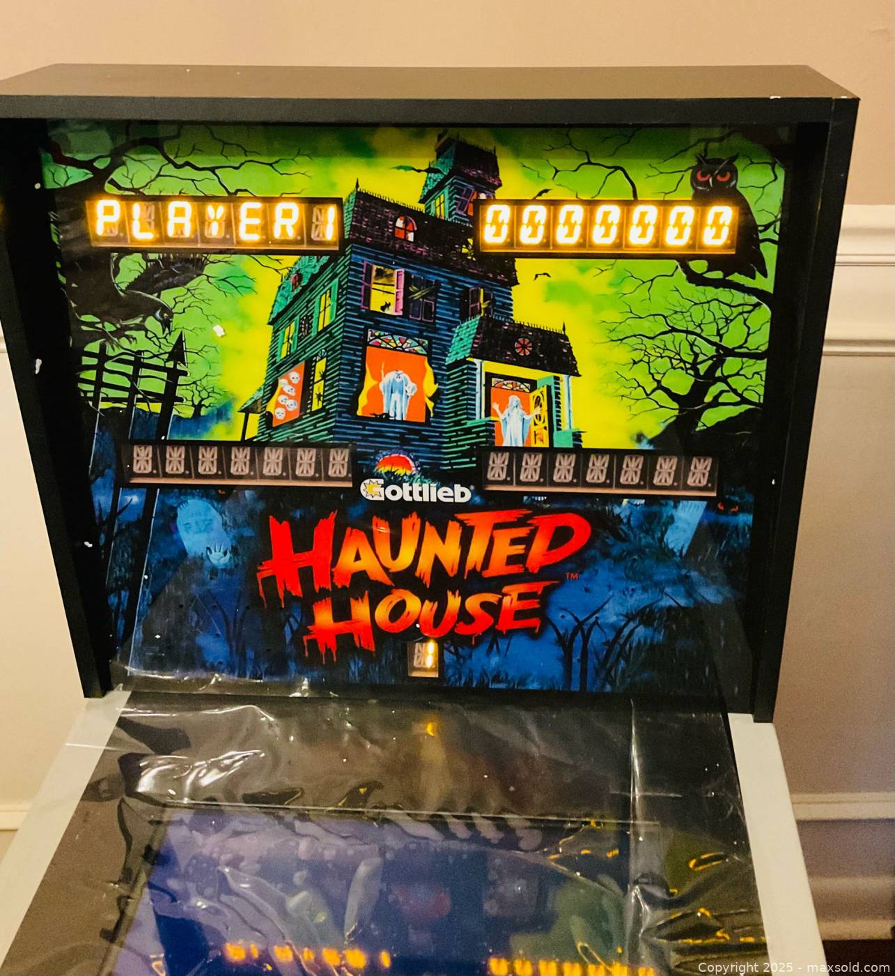 Toy Shock 24" LCD digital pinball cabinet | Maxsold