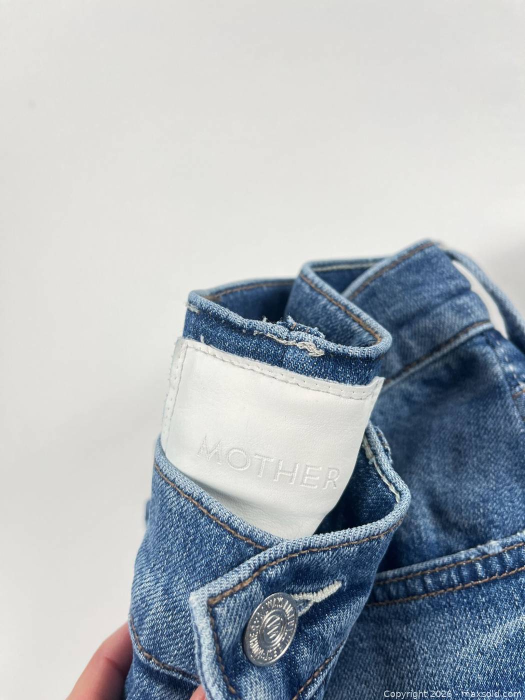 4 pairs designer blue denim jeans size 28-29 | Maxsold