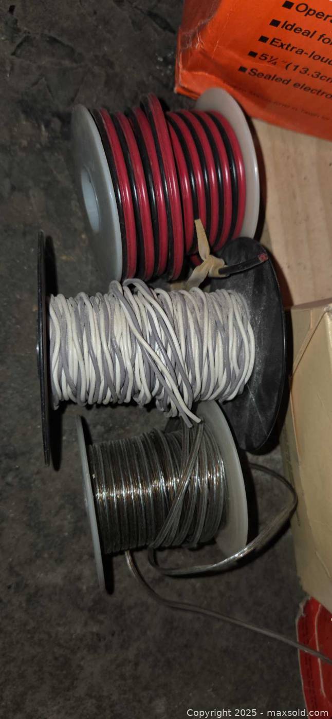 Electronic siren, smoke detector, contact switches, keyed switch, alarm ...