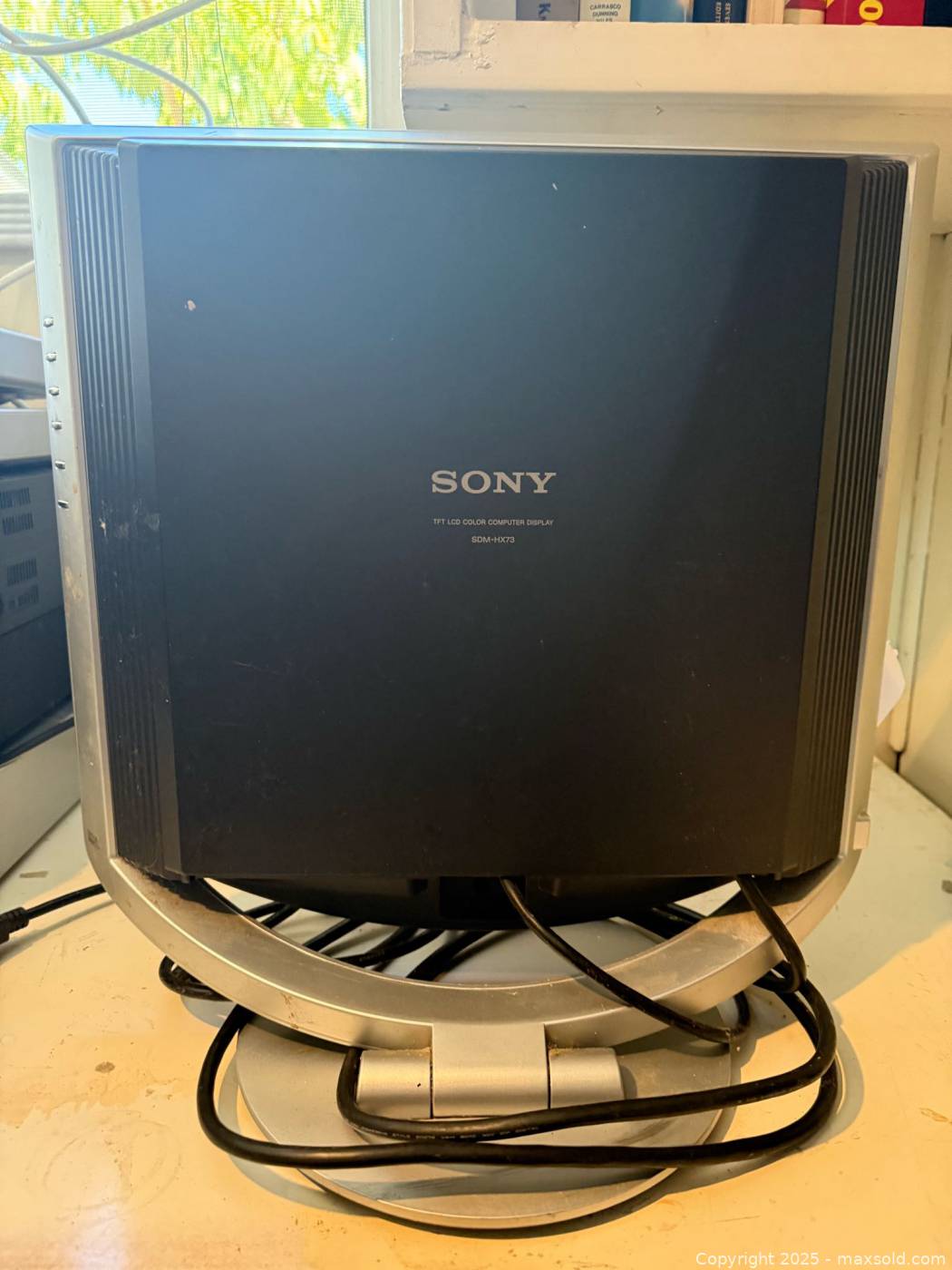 Sony VAIO desktop, 17" Sony monitor, Microsoft wireless keyboard | Maxsold