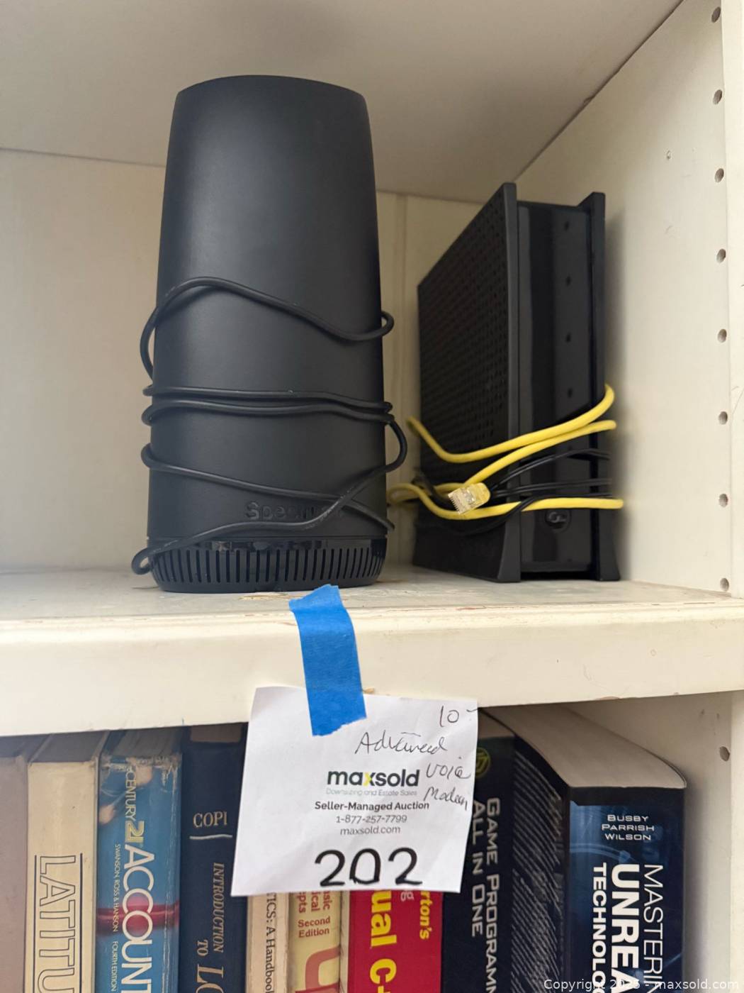 Spectrum router, modem, cable boxes, repeater | Maxsold