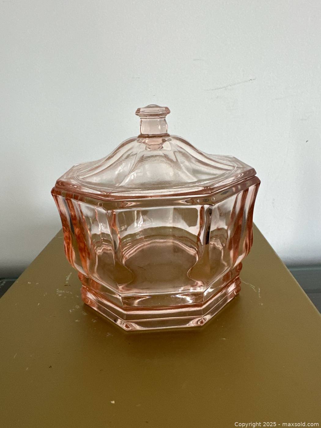 Pink Pressed Glass Octagonal Trinket Jar With Lid | Maxsold
