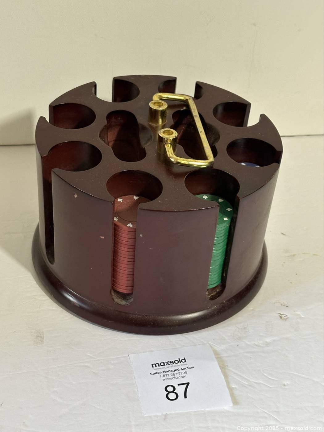 Wooden Rotating Poker Chip Holder With Chips | Maxsold
