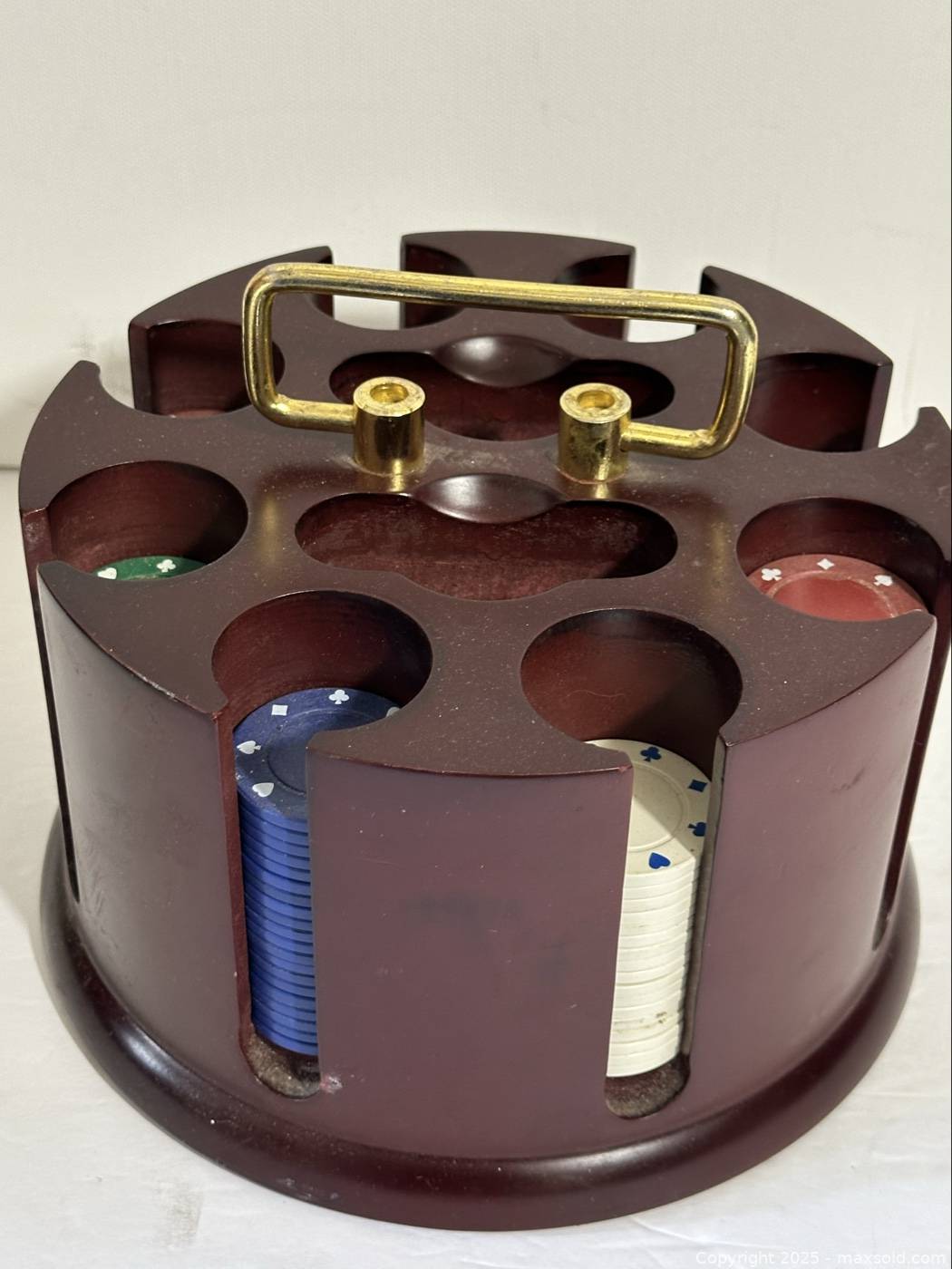 Wooden Rotating Poker Chip Holder With Chips | Maxsold