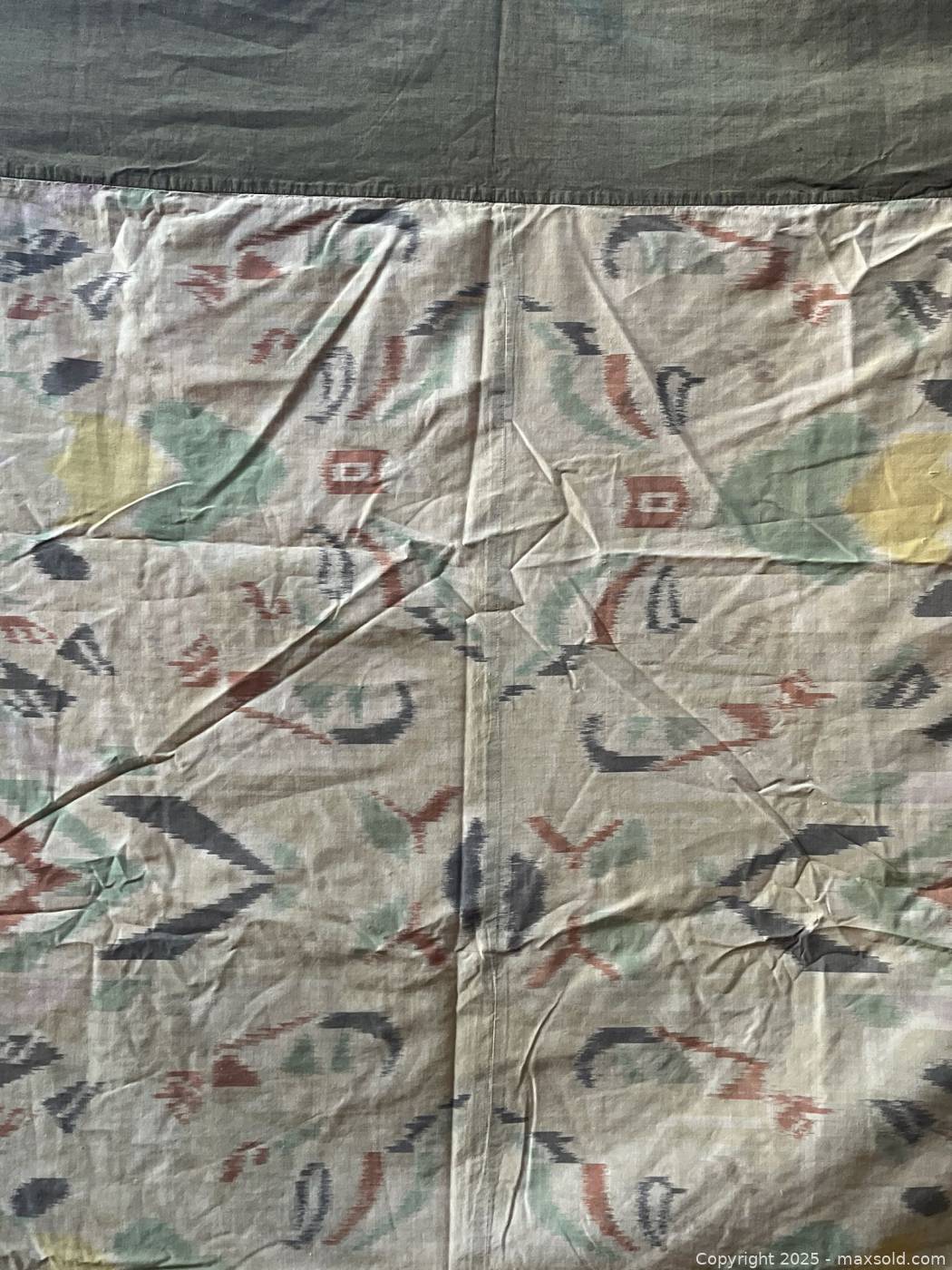Double Sided Ikat Blanket 8x8 Ft | Maxsold