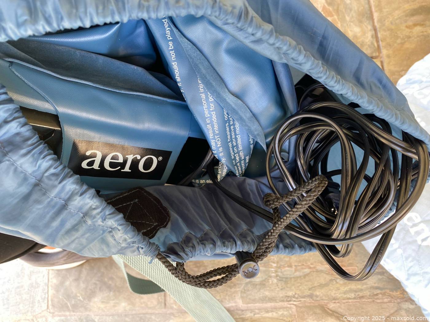 Aerobed inflatable air mattress with cover | Maxsold