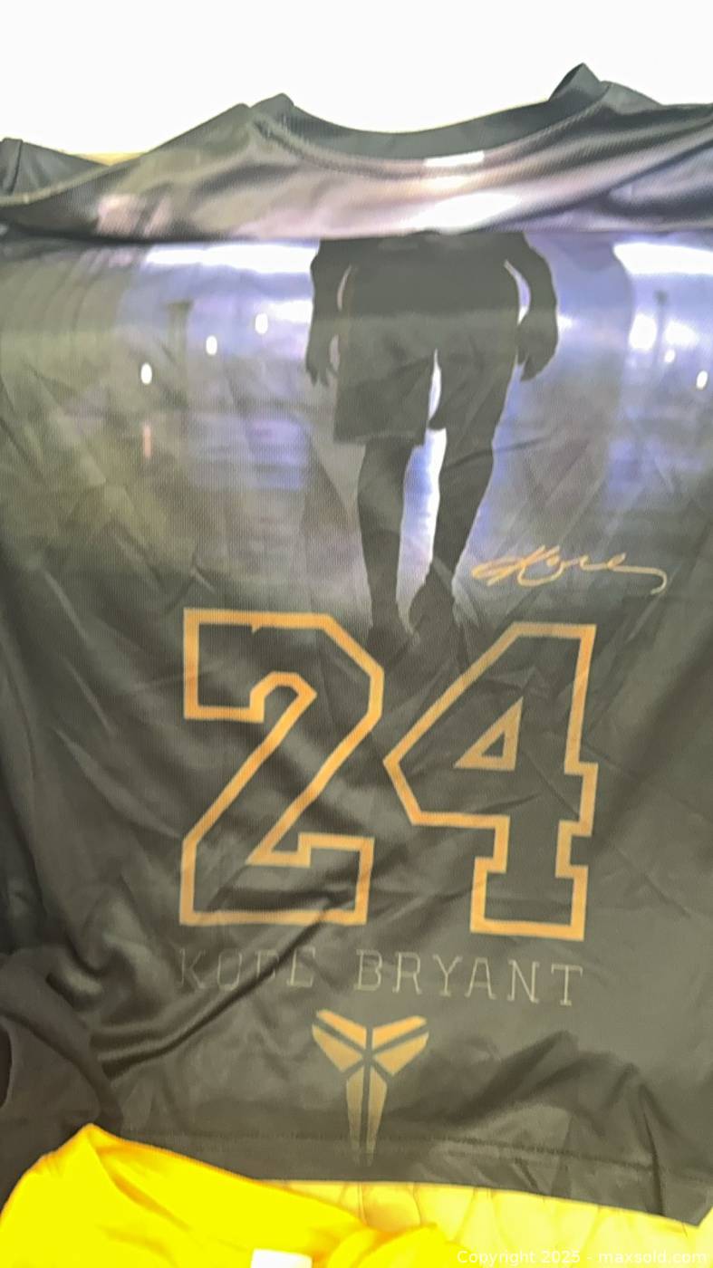 Kobe Bryant apparel assortment | Maxsold
