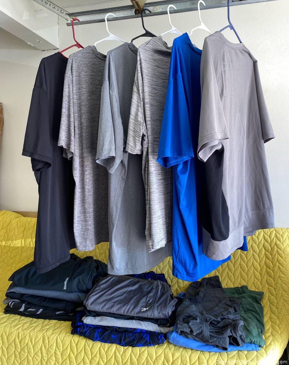 Men’s Big & Tall Clothing 4XL–5XL, 17 pcs | Maxsold