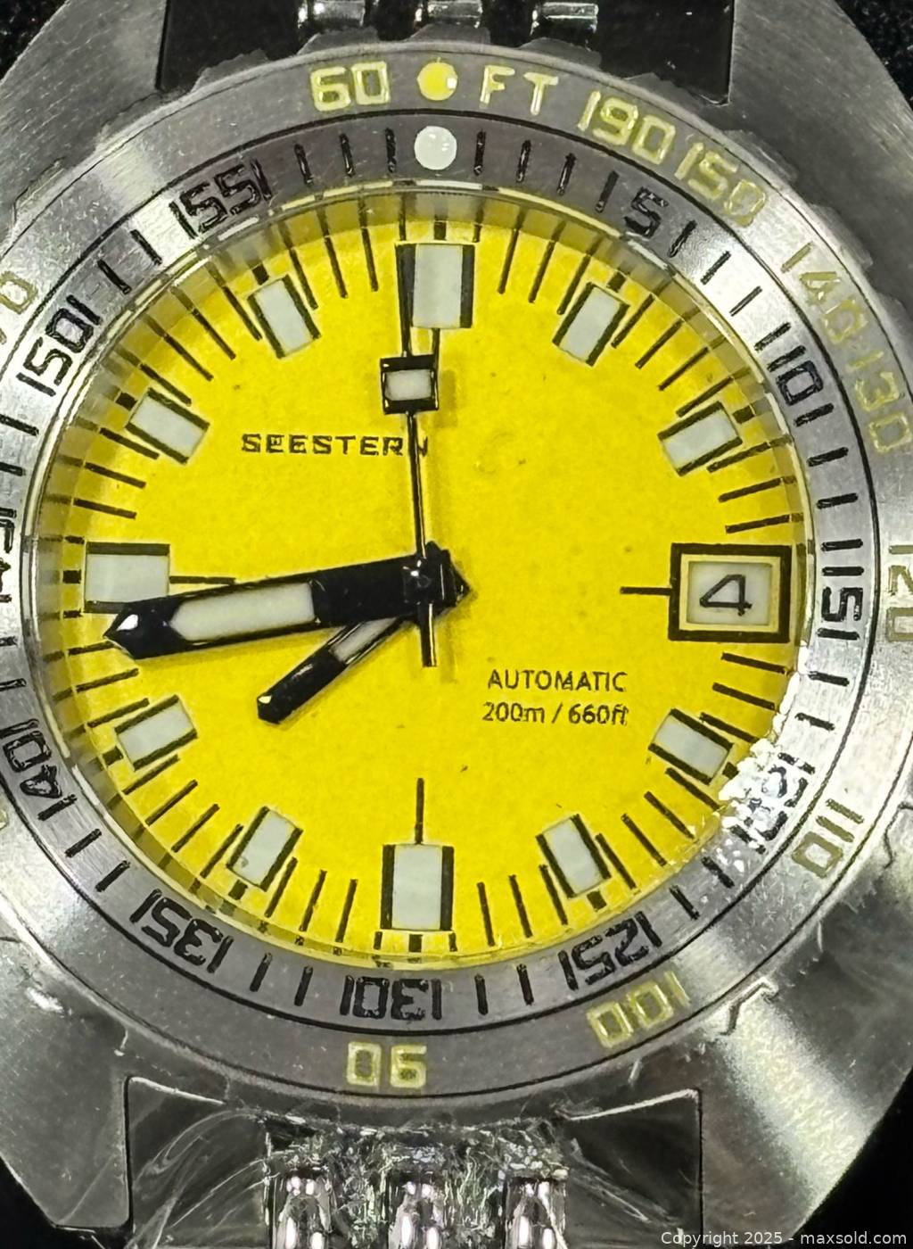 Seestern Automatic Dive Watch New in Box | Maxsold