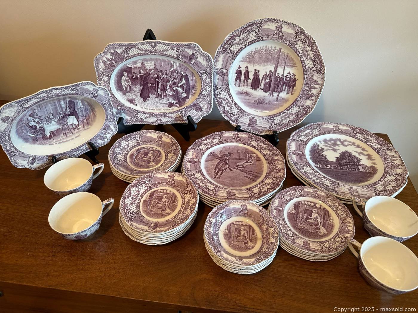 Crown Ducal Colonial Times dinnerware 40pcs | Maxsold