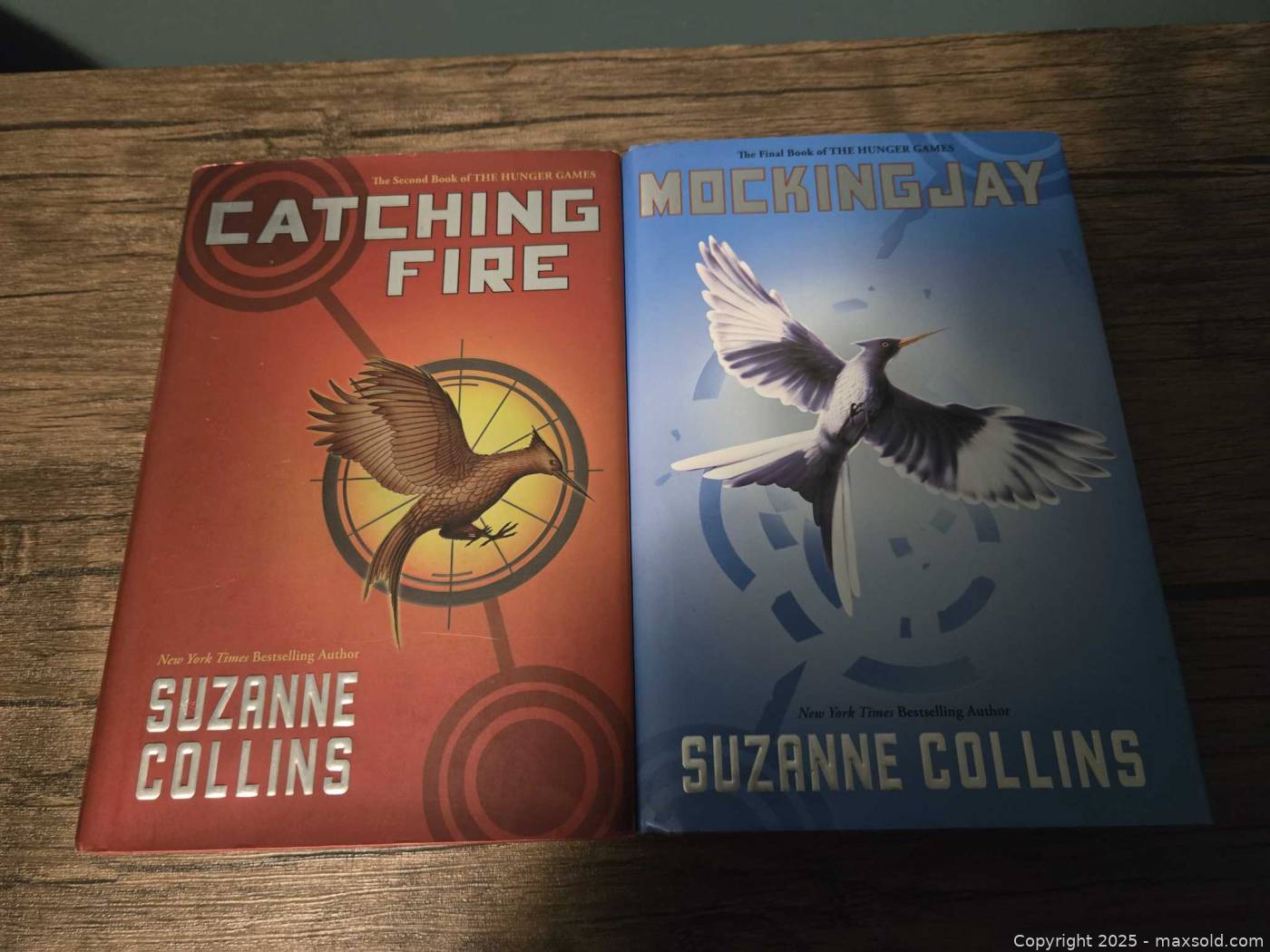Catching Fire & Mockingjay hardcover books | Maxsold