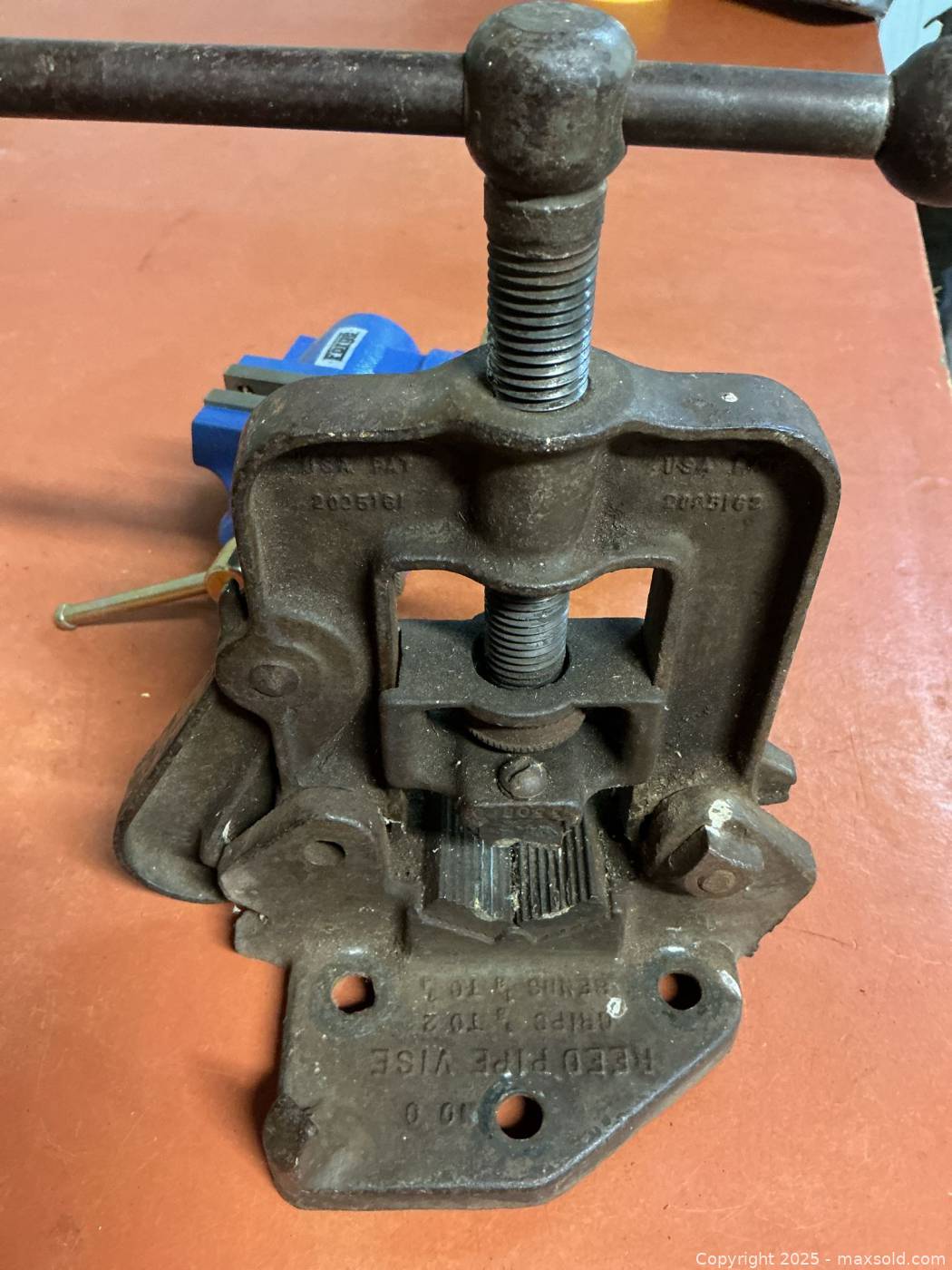 Reed pipe vise and Central Forge bench vise | Maxsold
