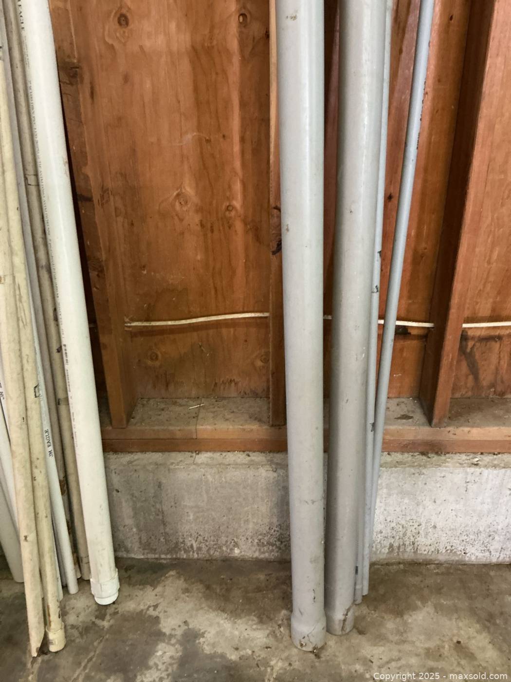 PVC and electrical conduit pipes approx 10 ft | Maxsold